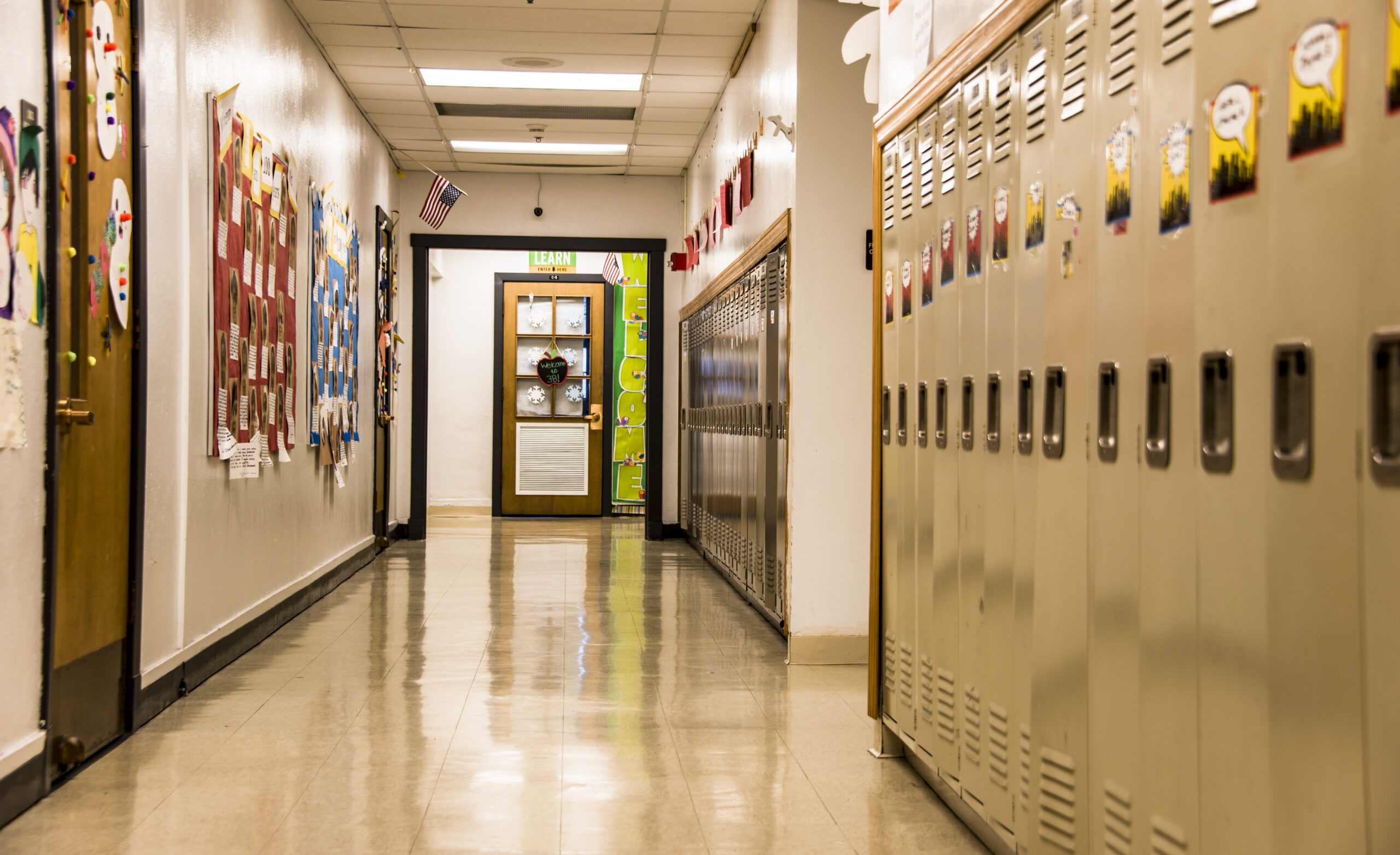 6 Applications of Smart Lockers for Modern Schools